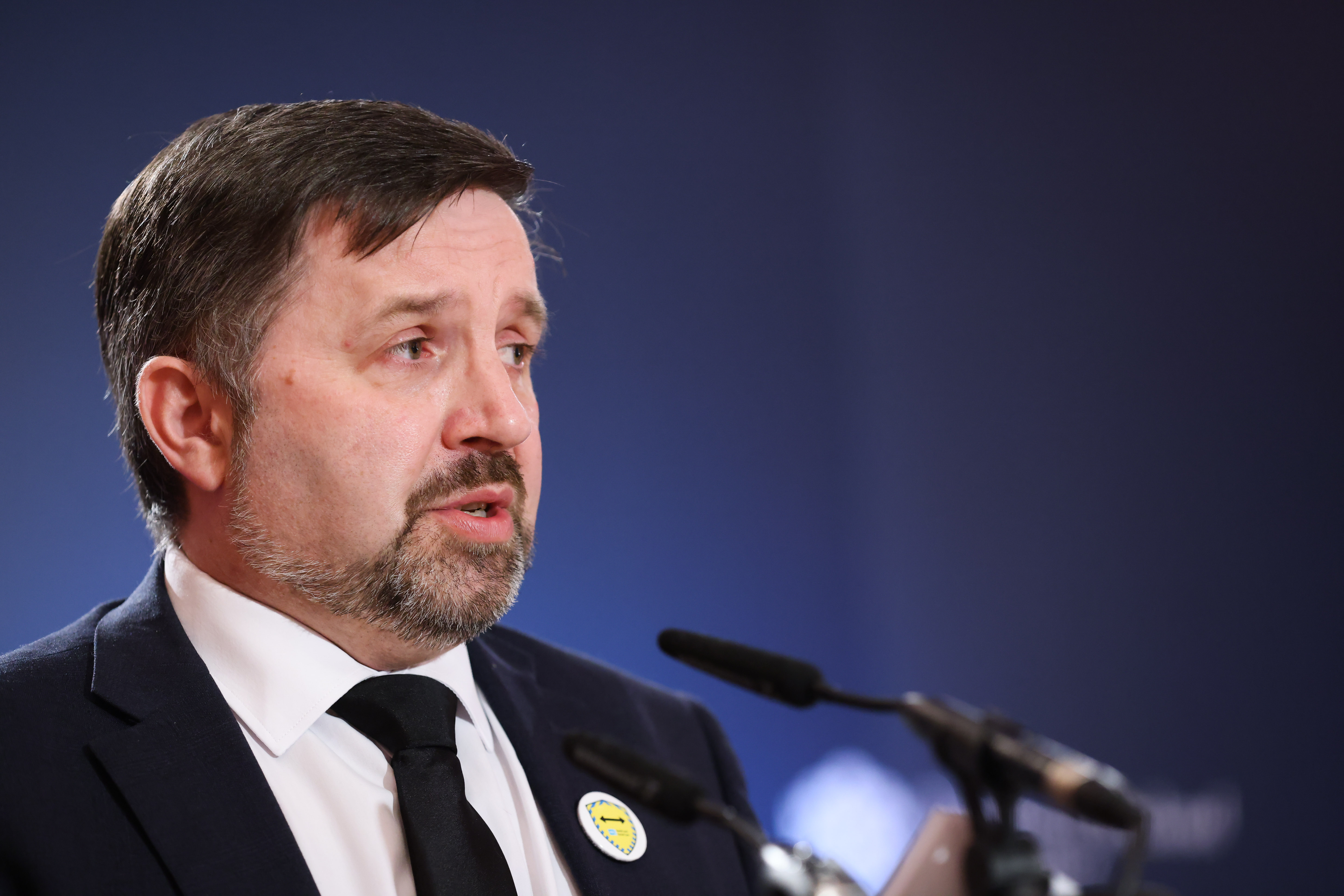 SWANN WELCOMES WORKFORCE STATISTICS – CLANRYE NEWS